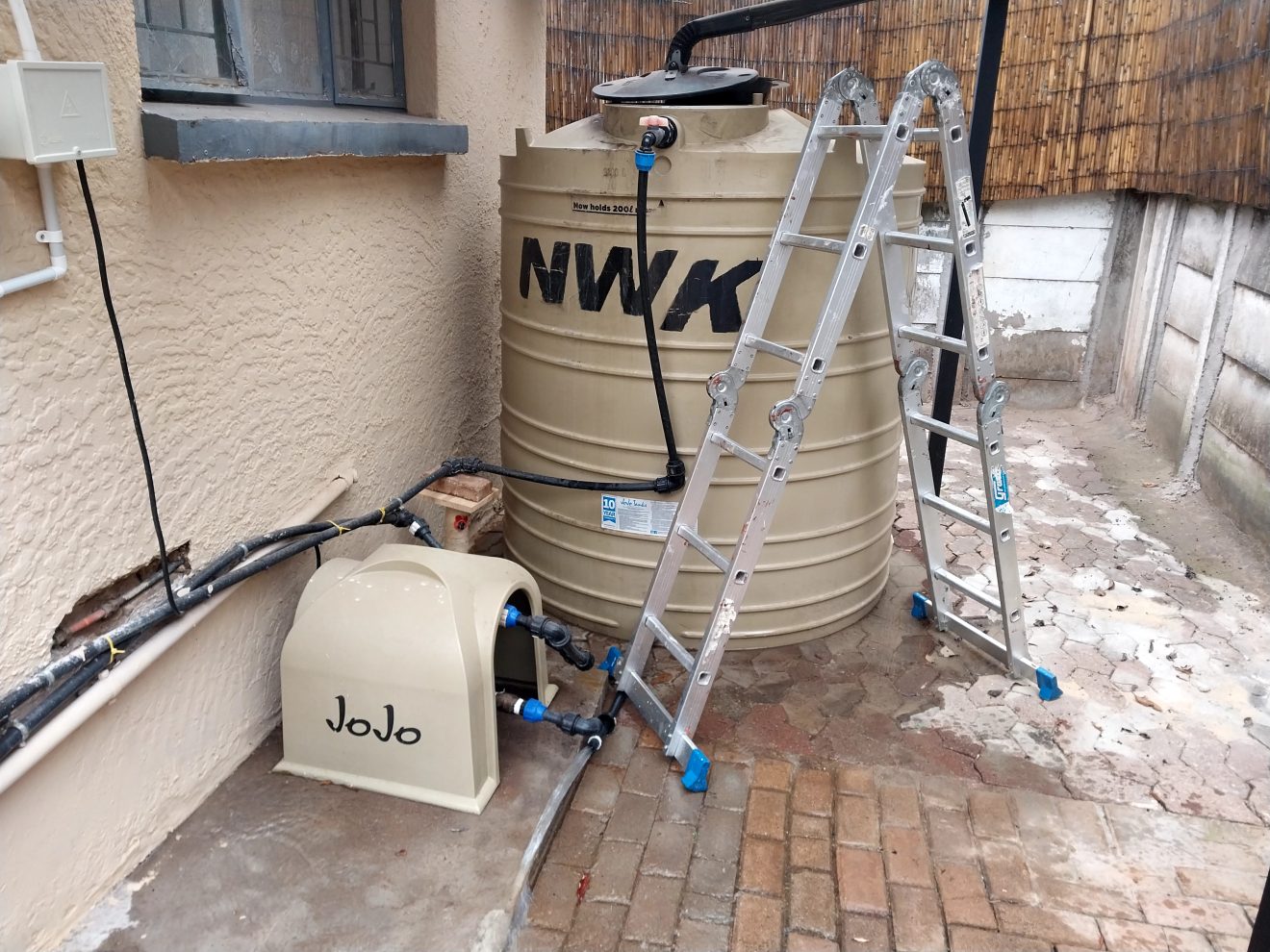 Water Tank Cleaning and Maintenance