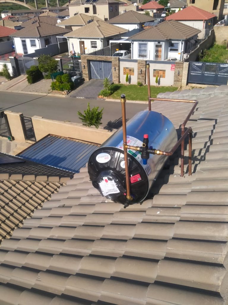 100L Kwikot Geyser Fully Installed